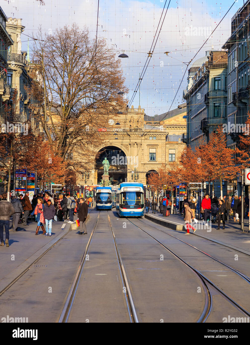 Bahnhofstrasse zurich winter hi-res stock photography and images - Alamy
