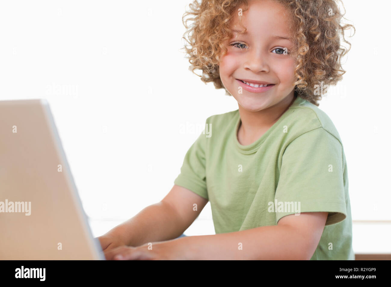 Unsupervised child online hi-res stock photography and images - Alamy