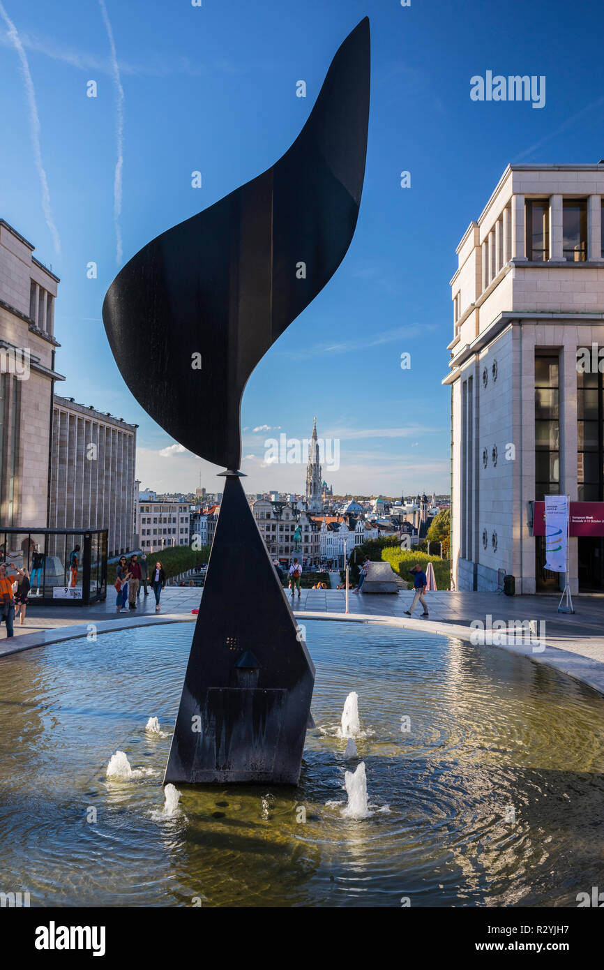 The Whirling Ear statue by Alexander Calder, Mont des Arts, Brussels ...