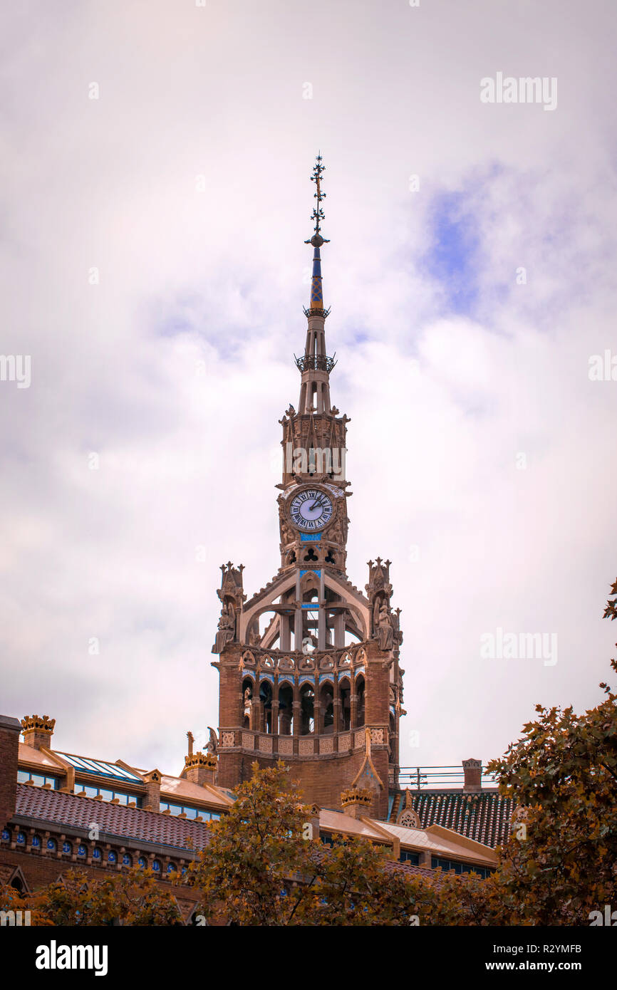Hospital tower clock tower barcelona hi-res stock photography and ...