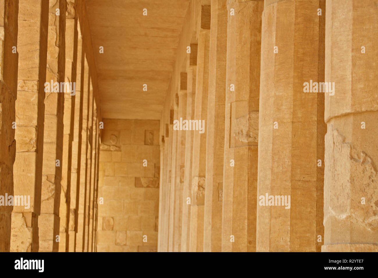 columns in the desert Stock Photo - Alamy