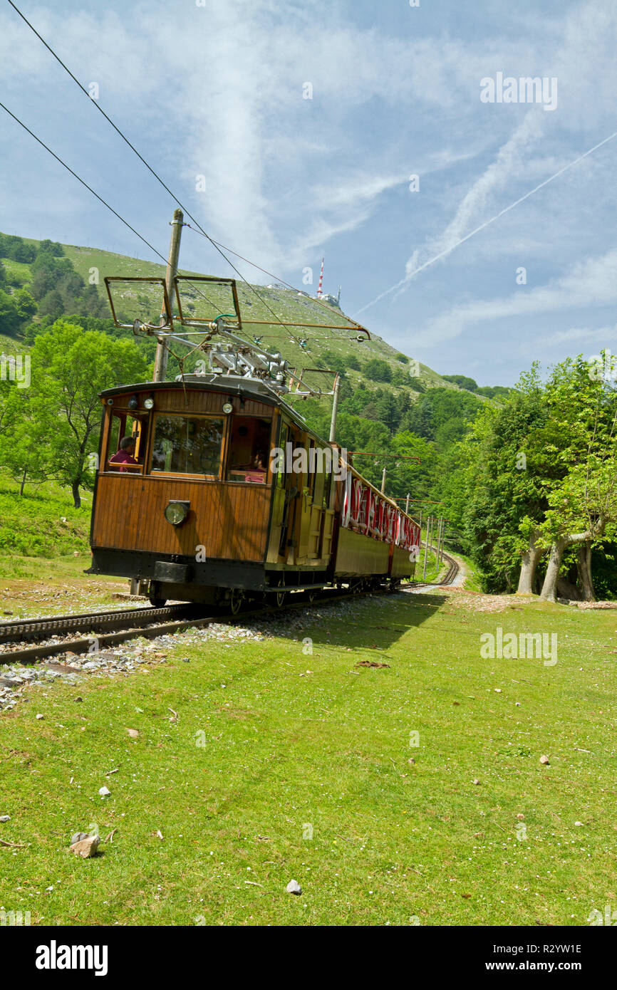 Rhune rack railway train, Sare, Pyrenees-Atlantiques, France Stock ...