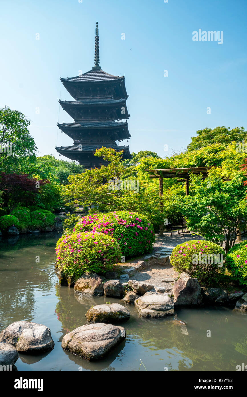 Toji temple kyoto spring hi-res stock photography and images - Alamy