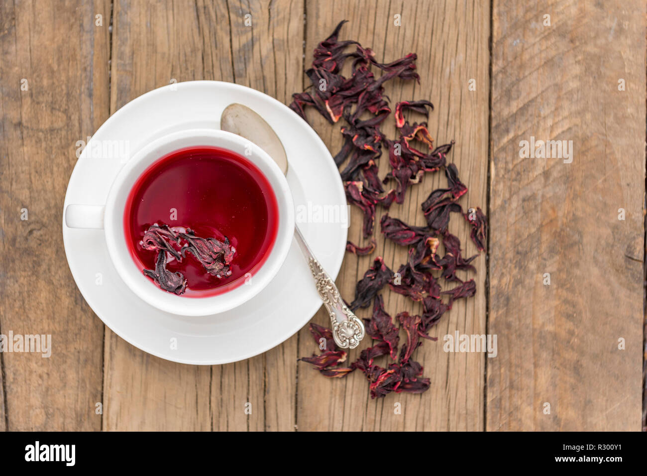 Rosella tea and rosella petals Stock Photo - Alamy