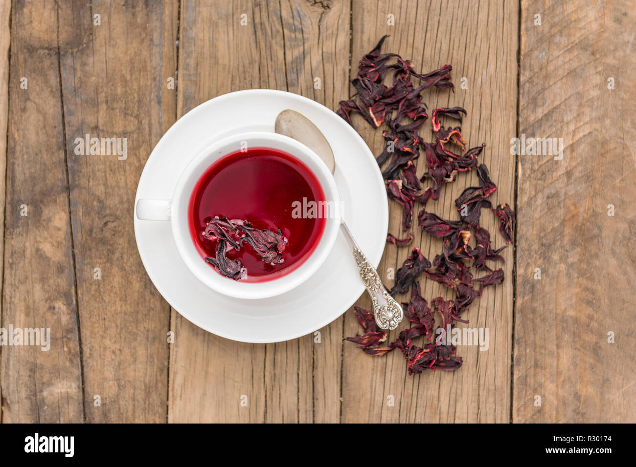 Rosella tea and rosella petals Stock Photo - Alamy