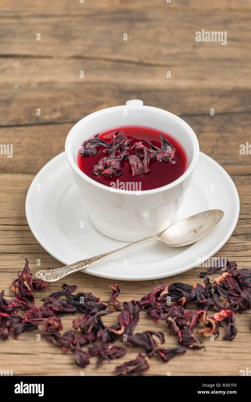 Rosella tea and rosella petals Stock Photo - Alamy