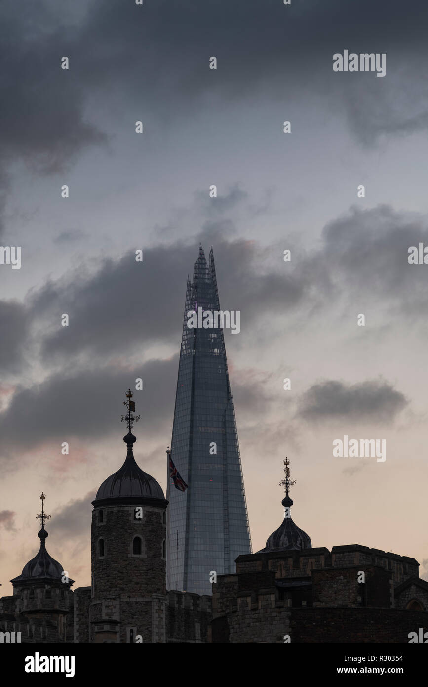 Tower bar at the sunset tower hotel hi-res stock photography and images ...