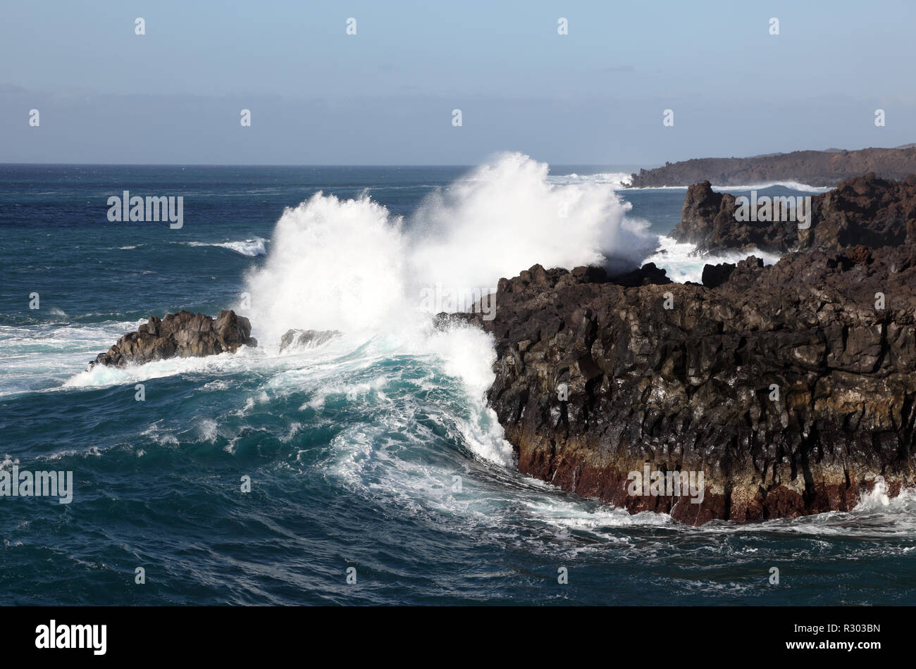 Extreme tides hi-res stock photography and images - Alamy