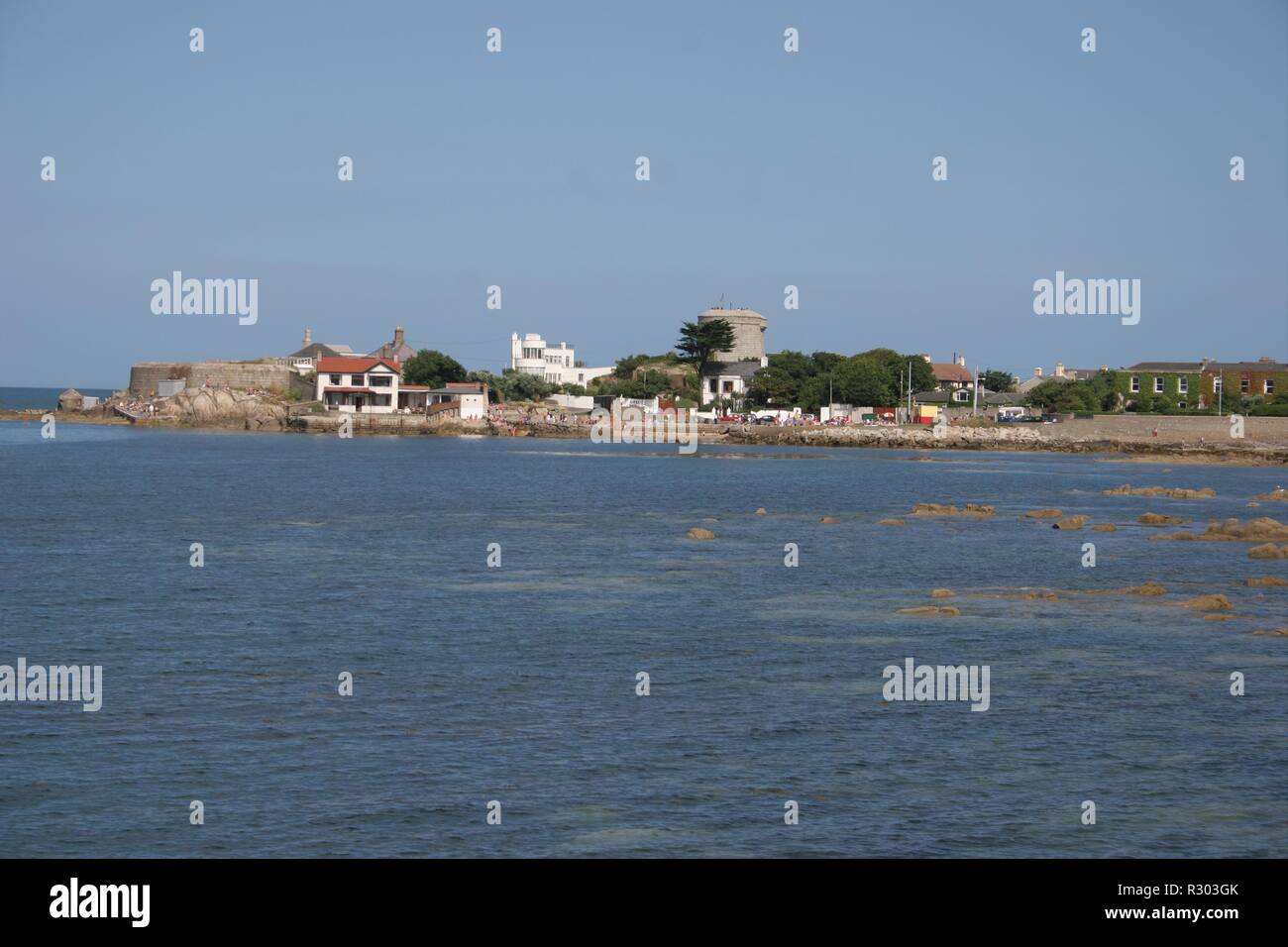 Napoleonic coastal tower ireland hi-res stock photography and images ...