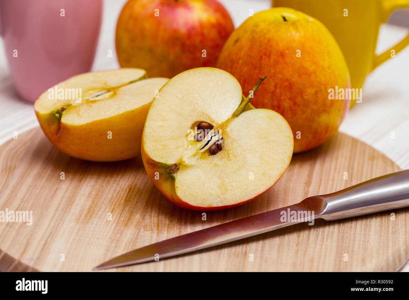 Small slice apples hi-res stock photography and images - Alamy