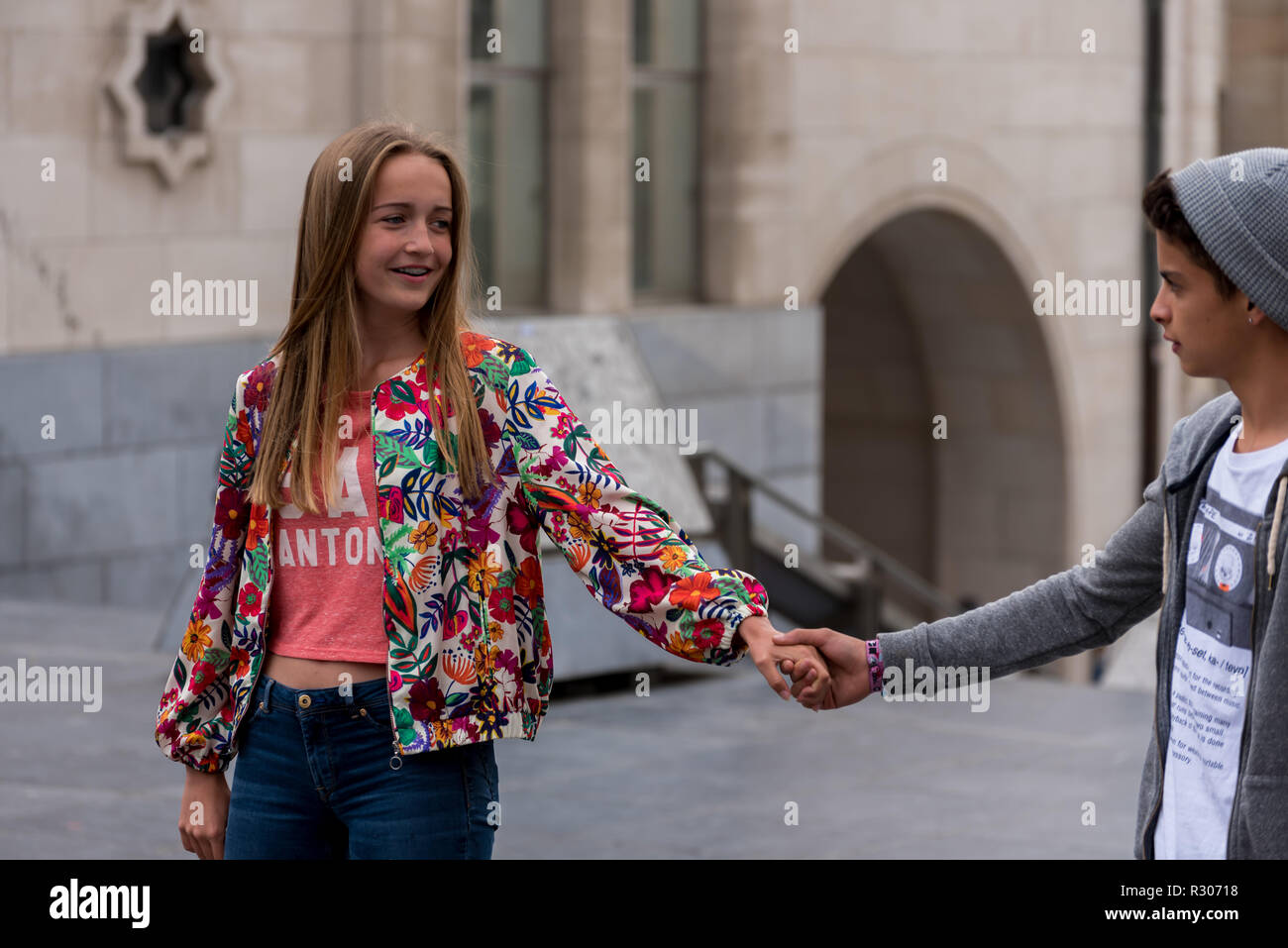 Boy girl couple teens teenager hi-res stock photography and images - Alamy