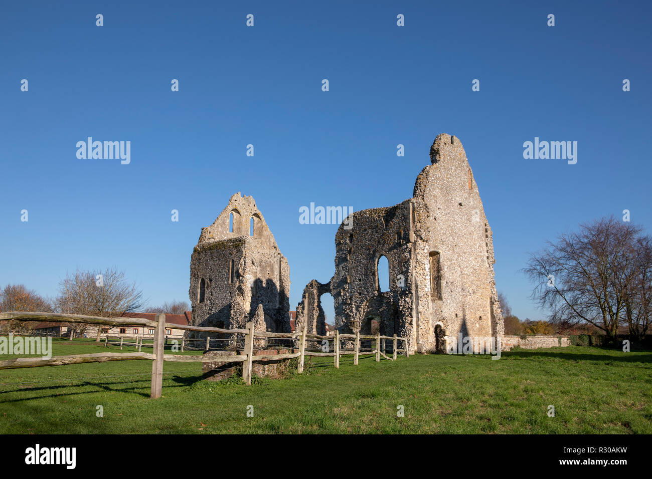 English church ruin hi-res stock photography and images - Alamy
