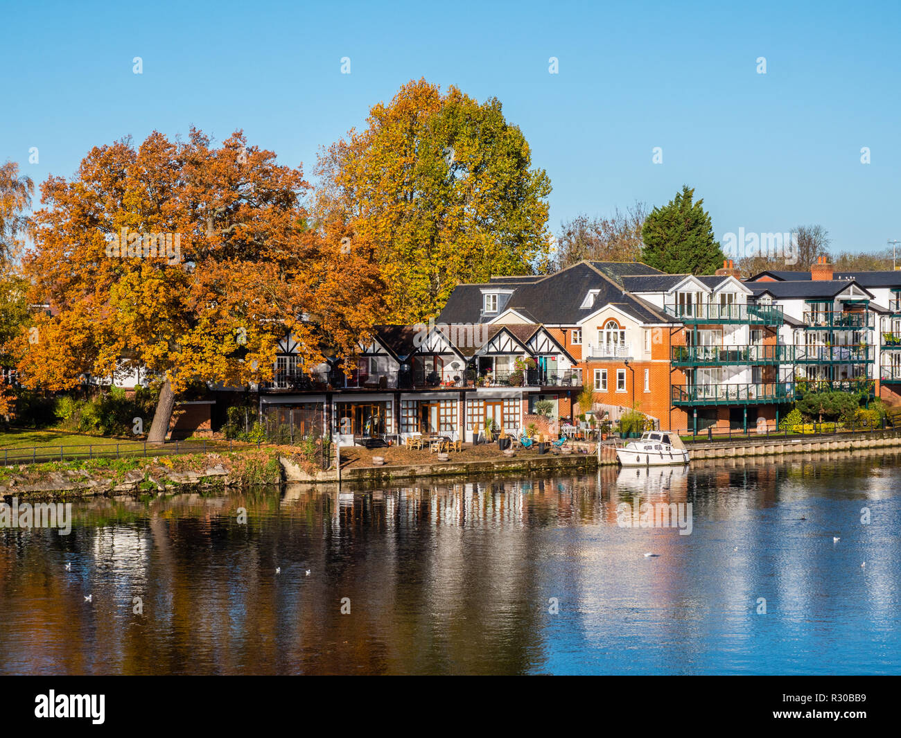 Maidenhead town hi-res stock photography and images - Alamy