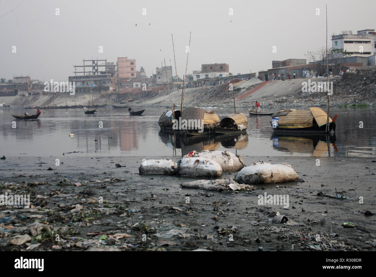 Plastic pollution river bangladesh hi-res stock photography and images ...