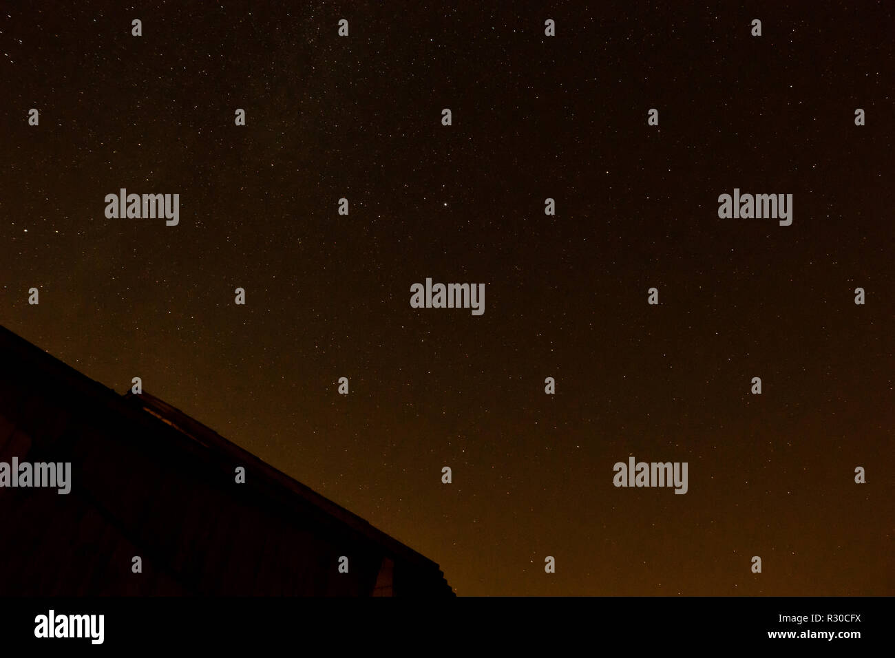 real photo of night sky full of stars over the northern hemisphere ...