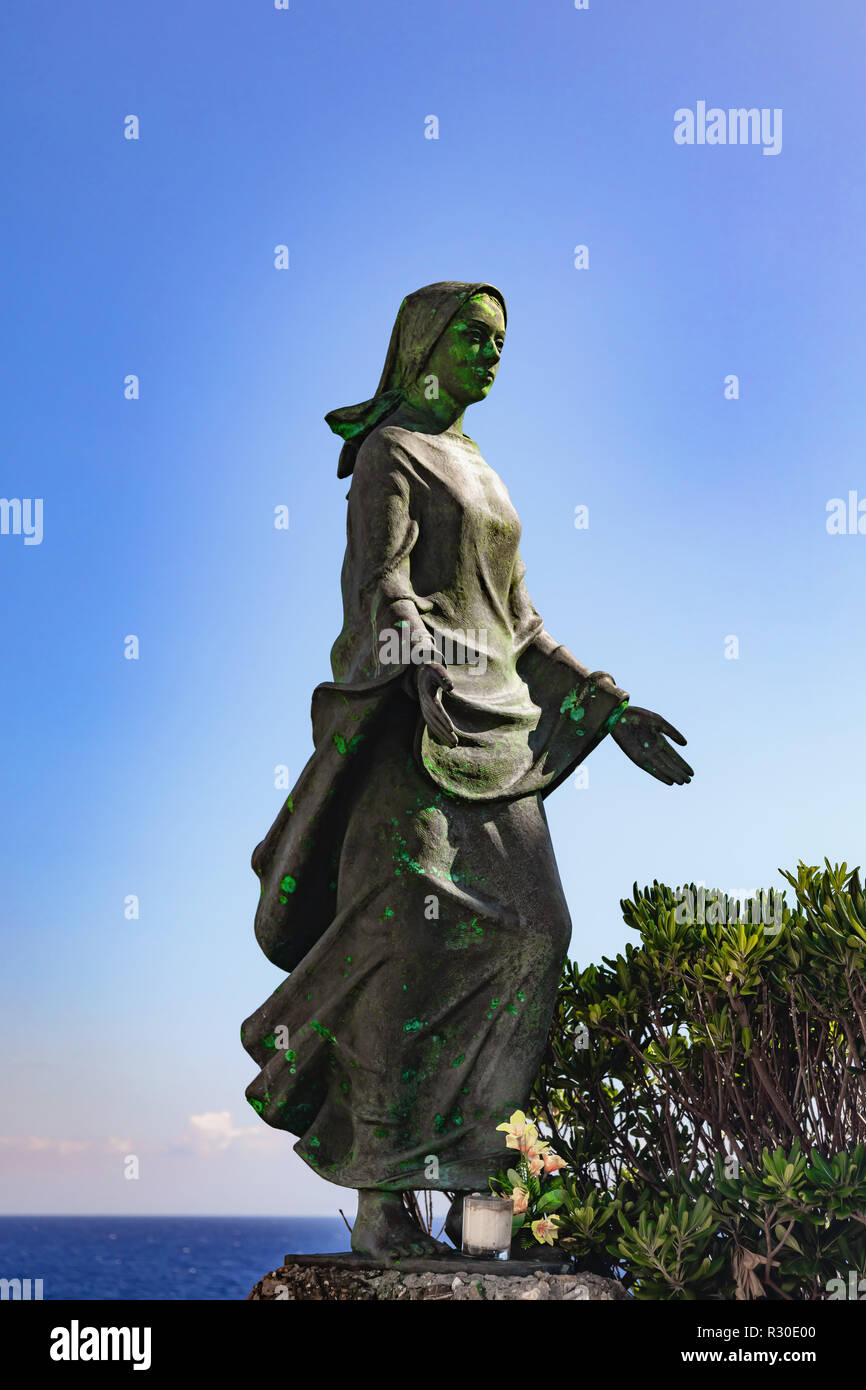 Virgin Mary Statue Italy High Resolution Stock Photography and Images ...