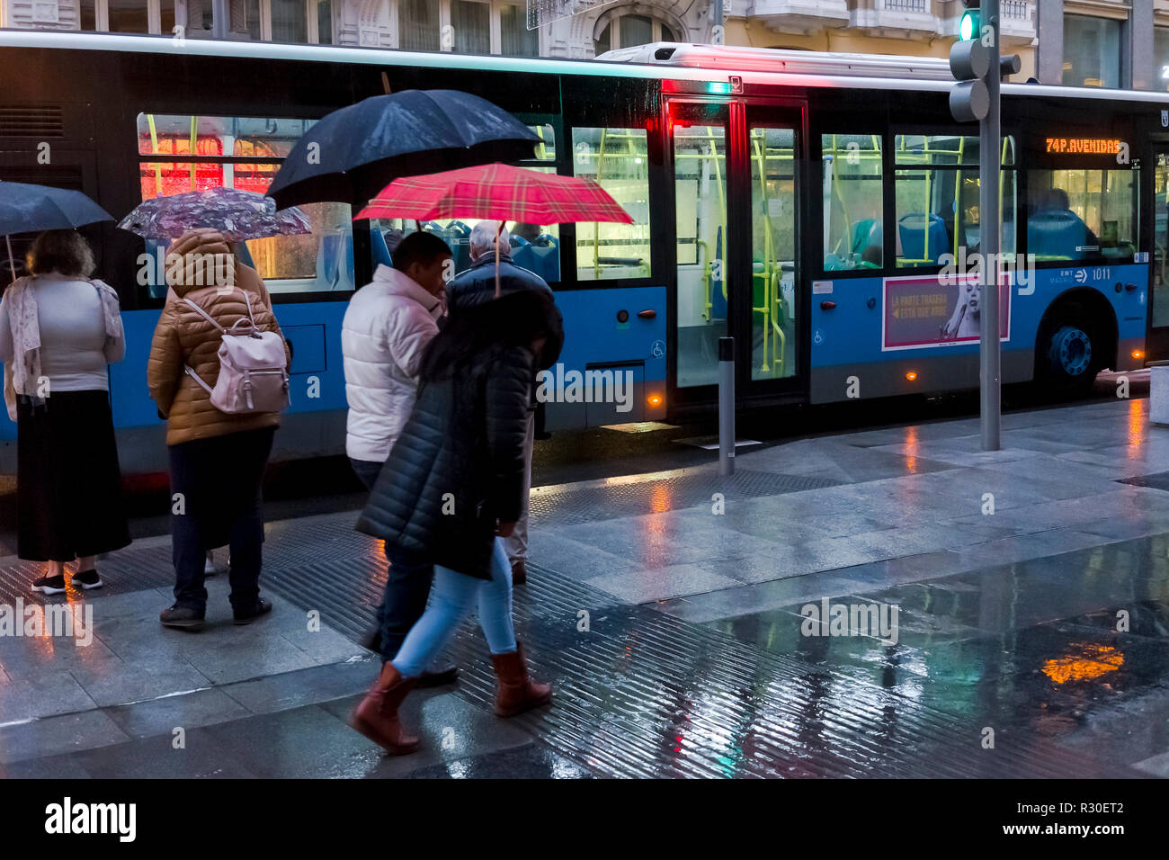 Waiting For Bus Rain Stock Photos & Waiting For Bus Rain Stock Images ...