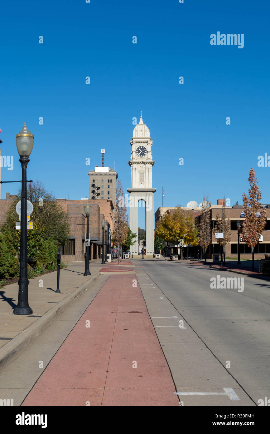Dubuque street iowa city hi-res stock photography and images - Alamy