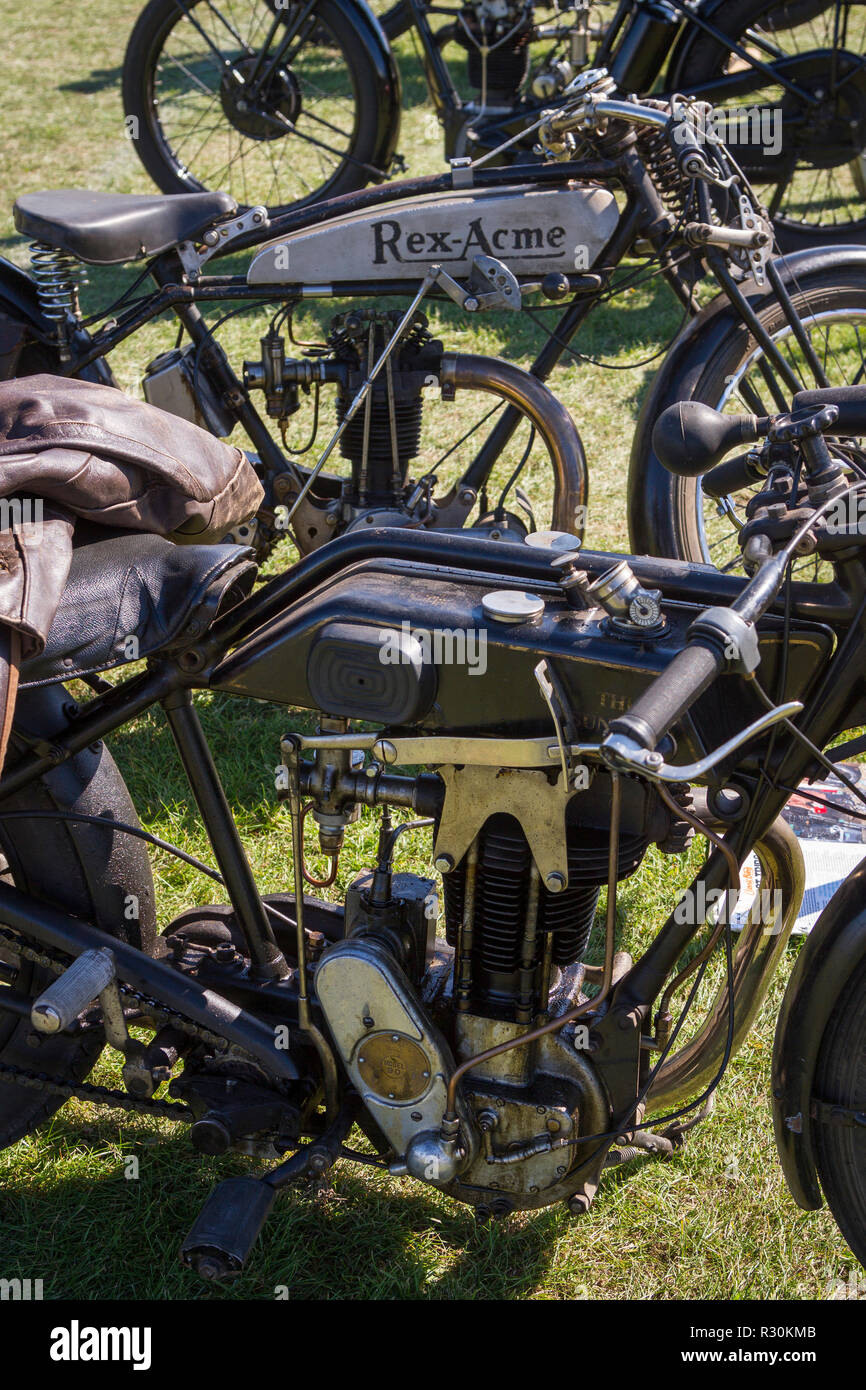 Vintage pre-war motorcycles at the annual Kop Hill Climb, Buckinghamshire Stock Photo - Alamy