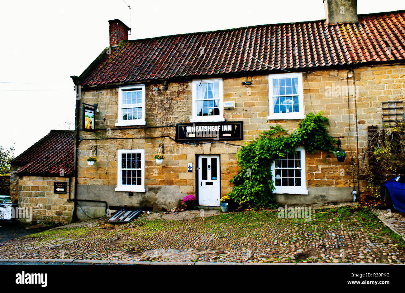The Weatsheaf Inn, Borrowby, North Yorkshire, England Stock Photo - Alamy
