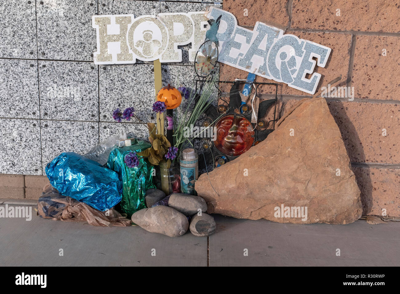 Devotional shrine hi-res stock photography and images - Alamy