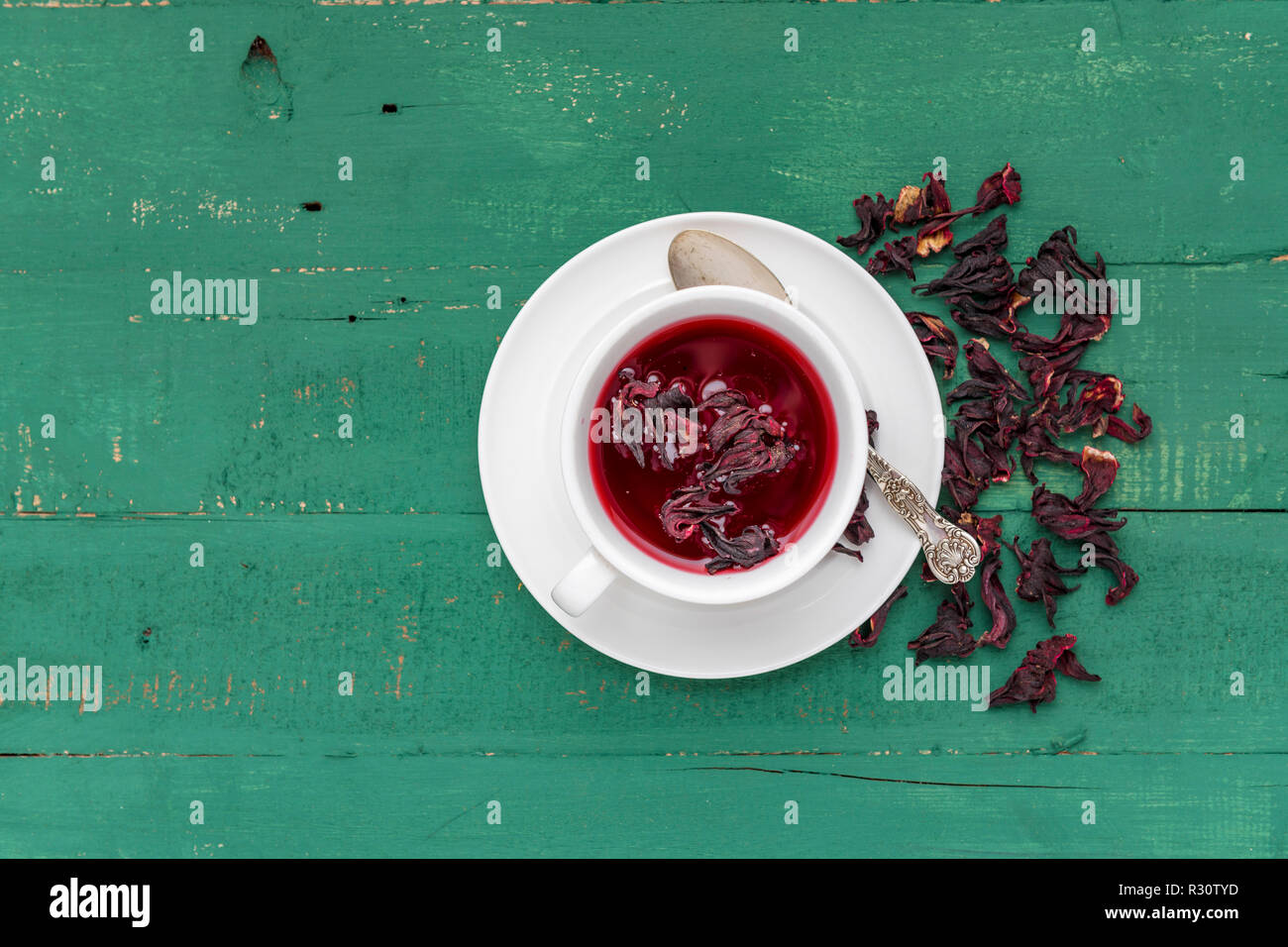 Rosella tea and rosella petals Stock Photo - Alamy