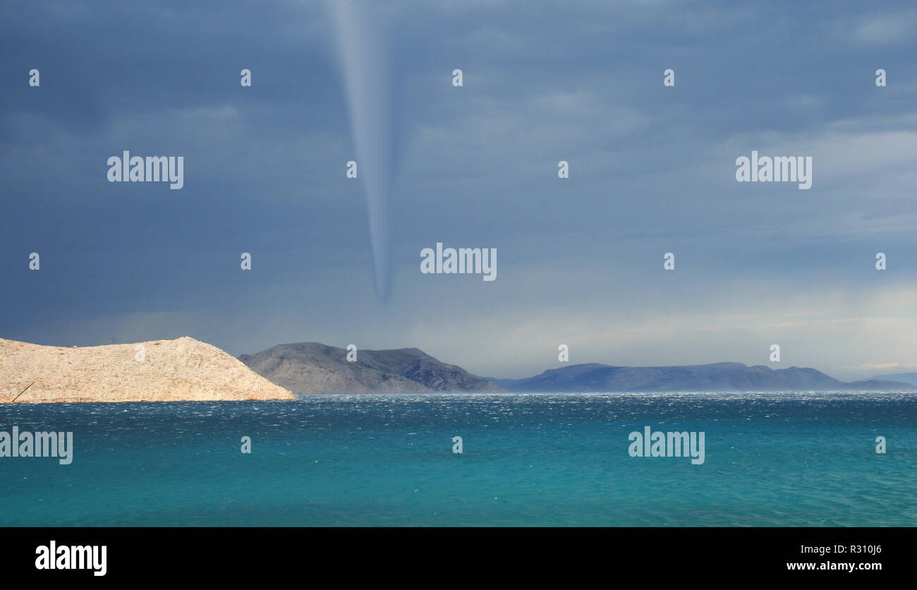 Tornado Ocean Stock Photos & Tornado Ocean Stock Images - Alamy