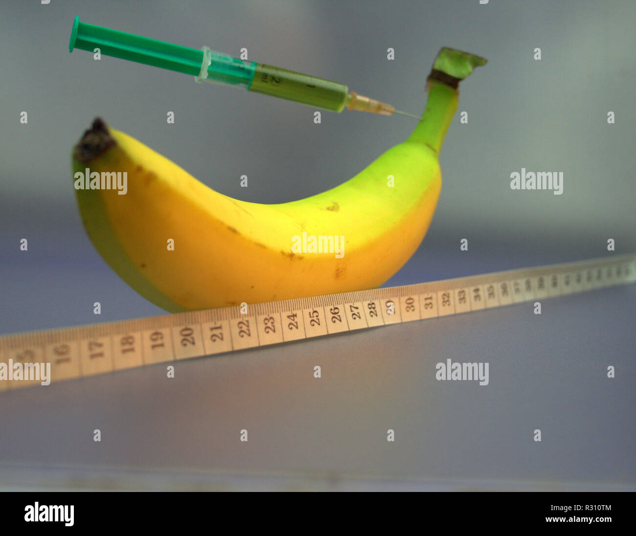 Essware hi-res stock photography and images - Alamy