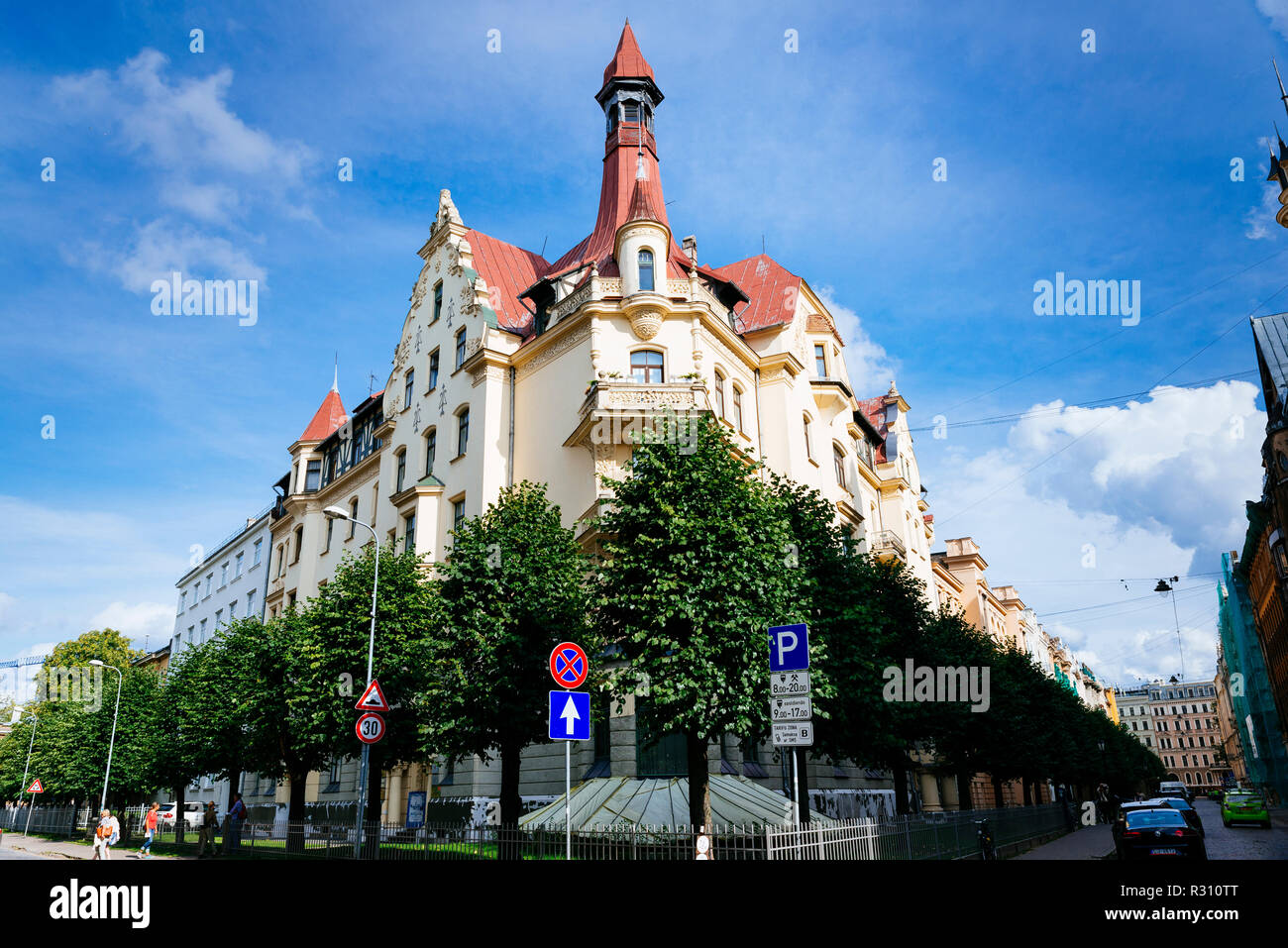 Built in the art nouveau design hi-res stock photography and images - Alamy