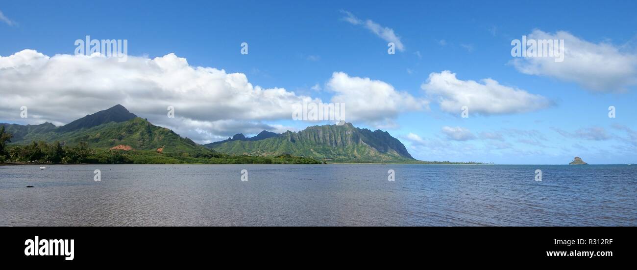 View bay island kaneohe hi-res stock photography and images - Alamy