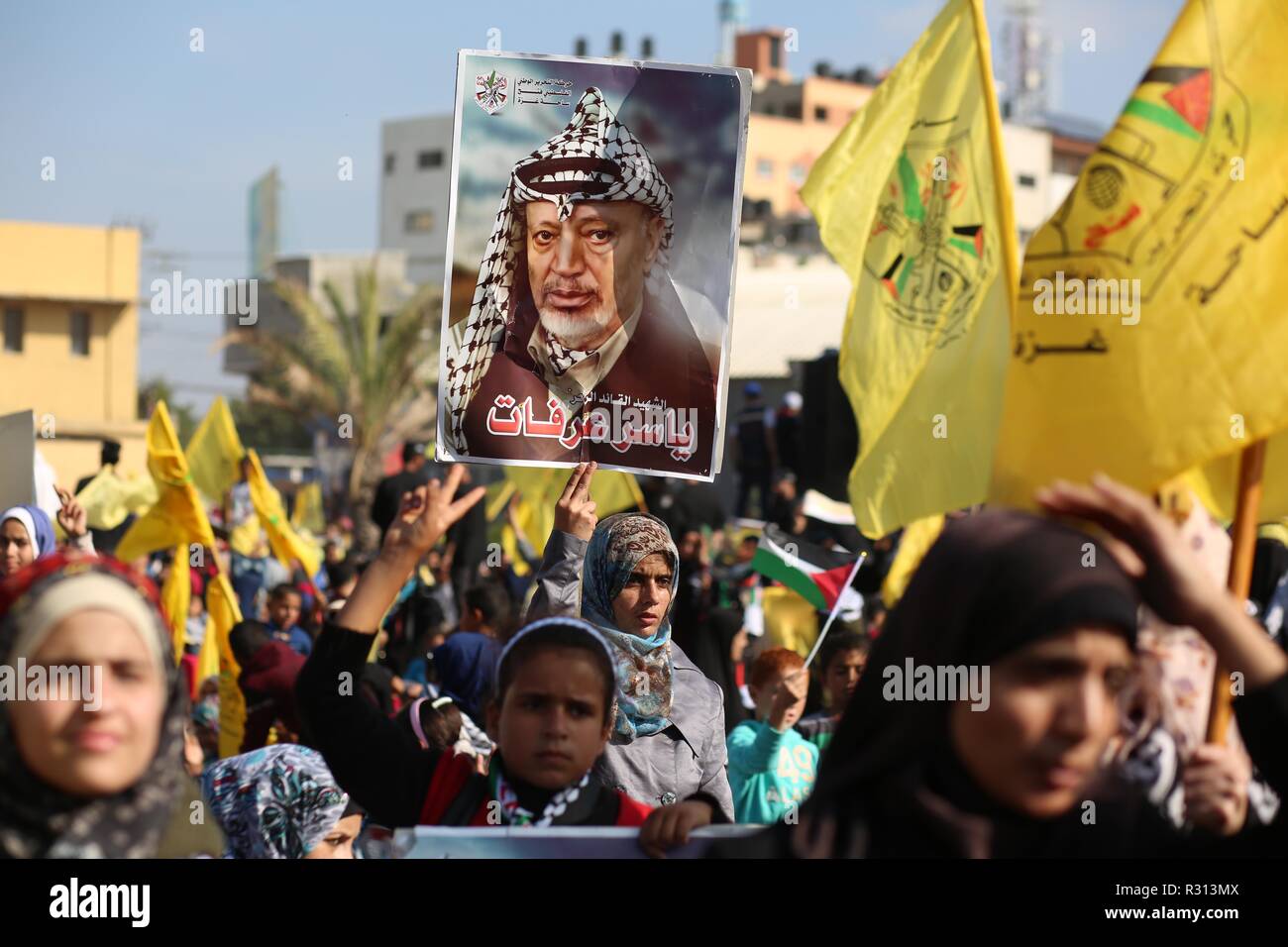 Gaza City, The Gaza Strip, Palestine. 20th Nov, 2018. Thousands of ...