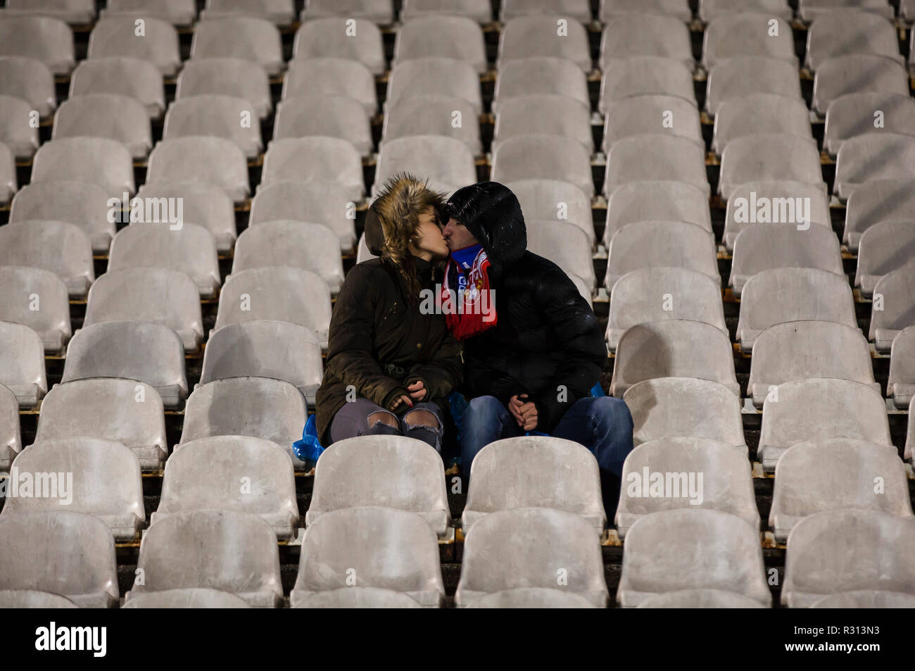 Sports fans kissing hi-res stock photography and images - Alamy