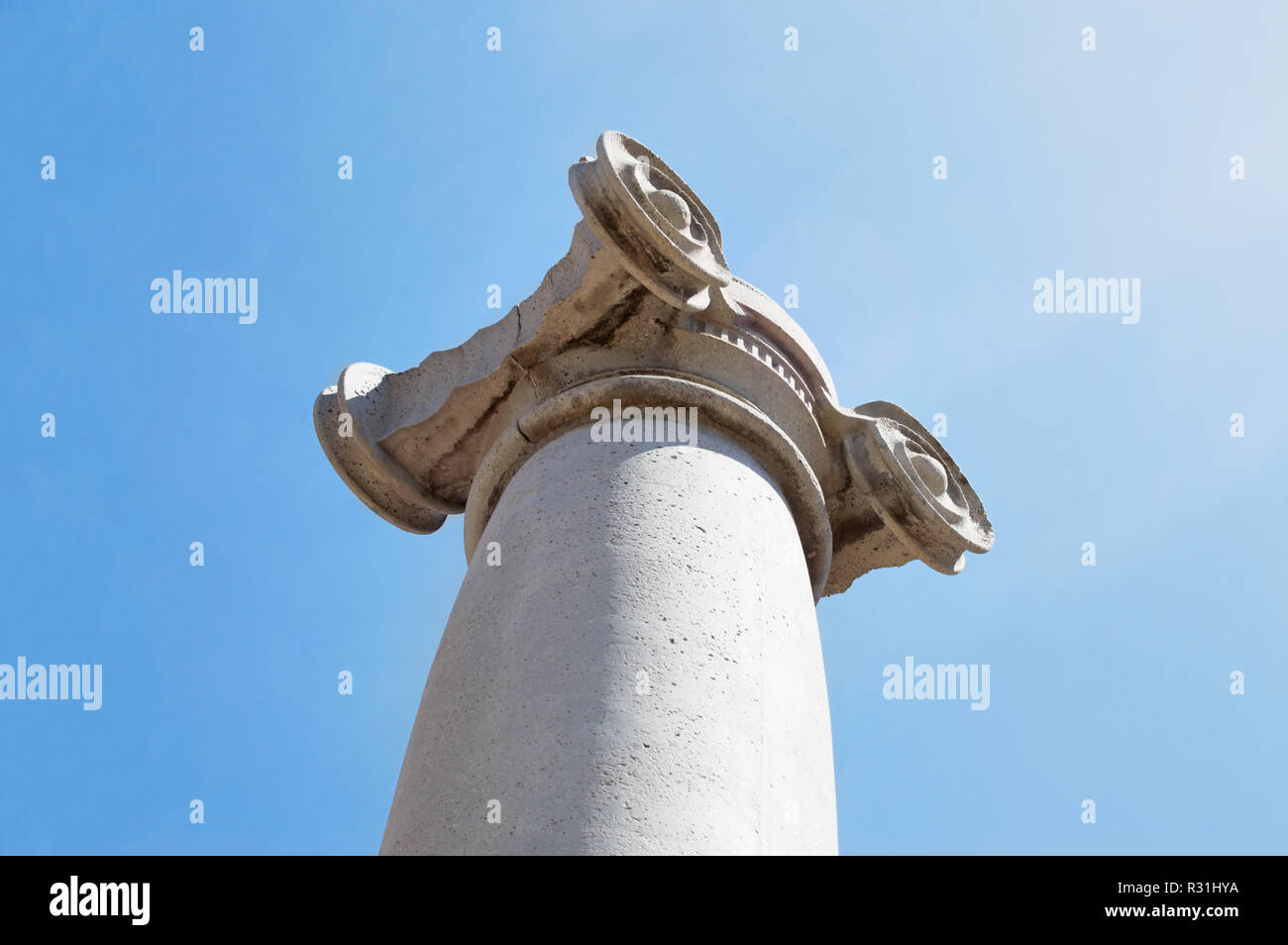 Old greek columns wall background hi-res stock photography and images ...