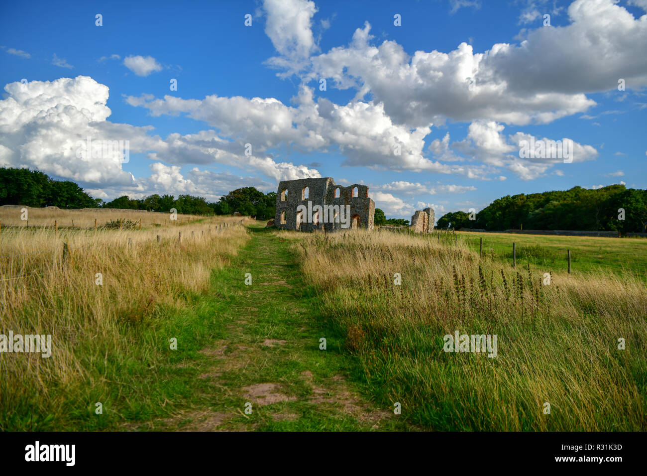 Dunwich ruins hi-res stock photography and images - Alamy