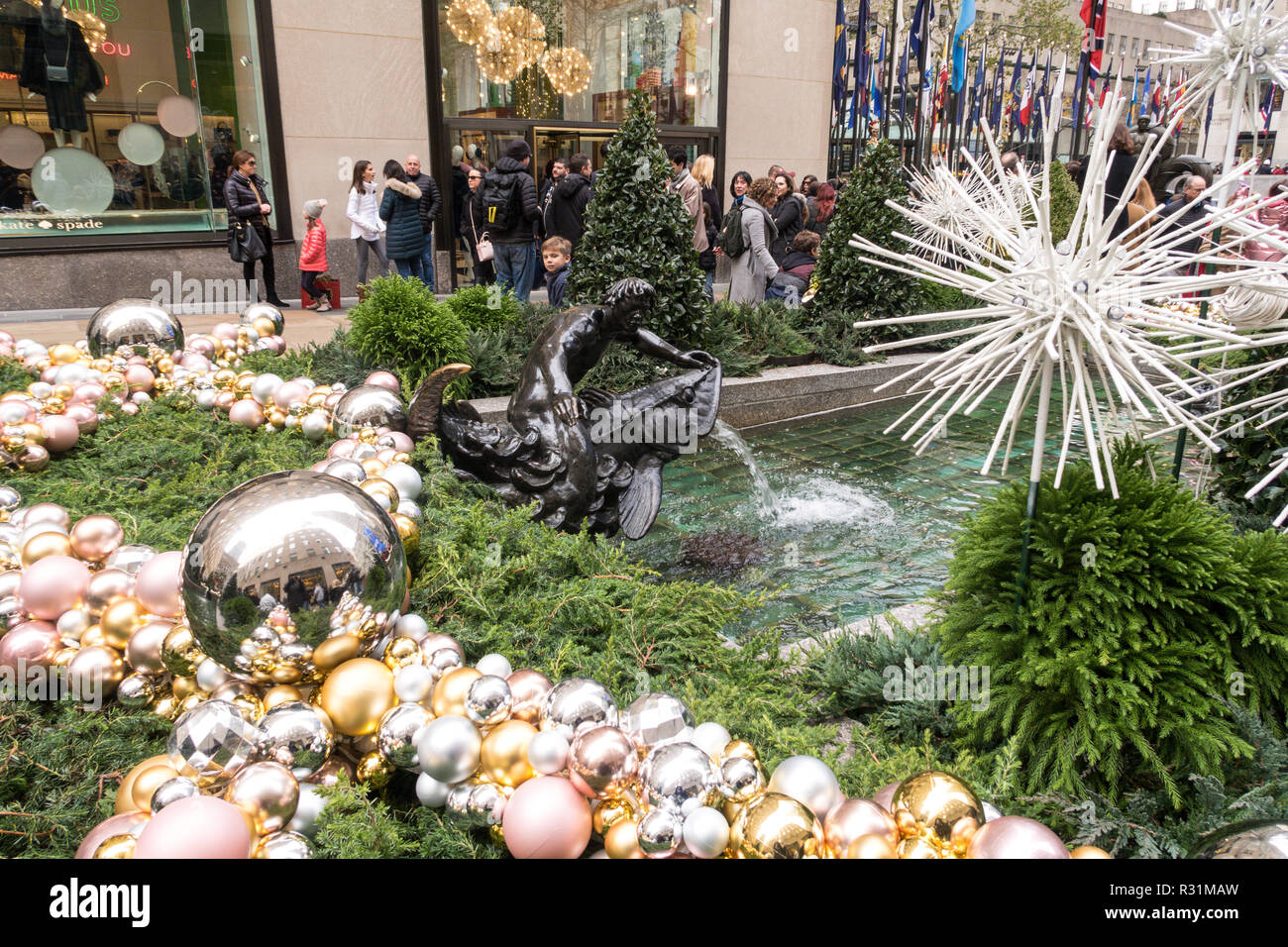 Rockefeller center ornaments hi-res stock photography and images - Alamy
