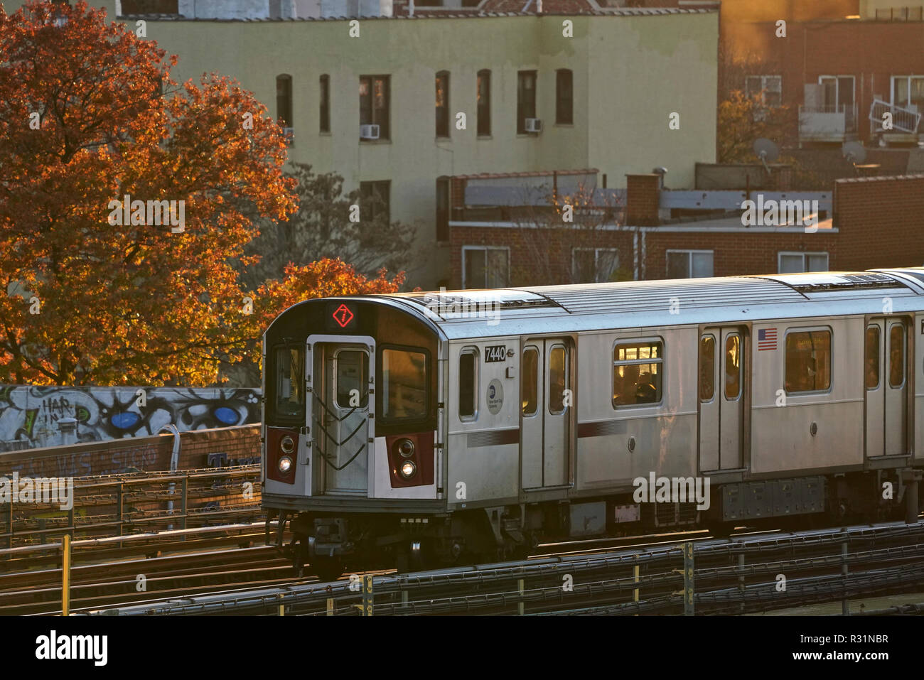 7 Train Queens New York High Resolution Stock Photography and Images ...