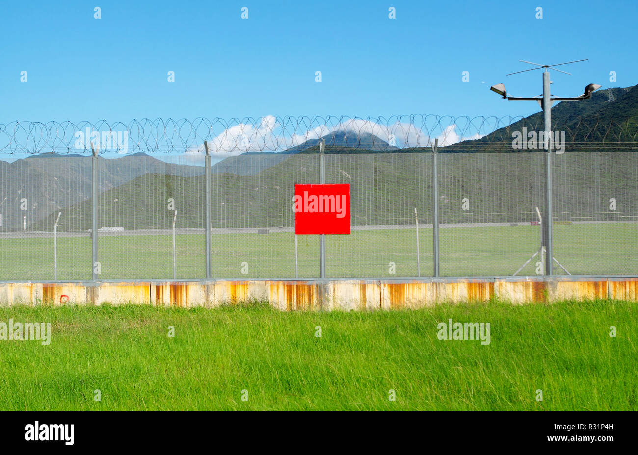 Prison plane hi-res stock photography and images - Alamy