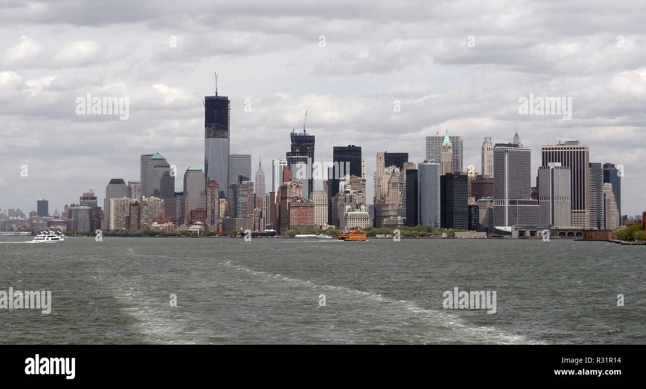 new york harbor Stock Photo - Alamy