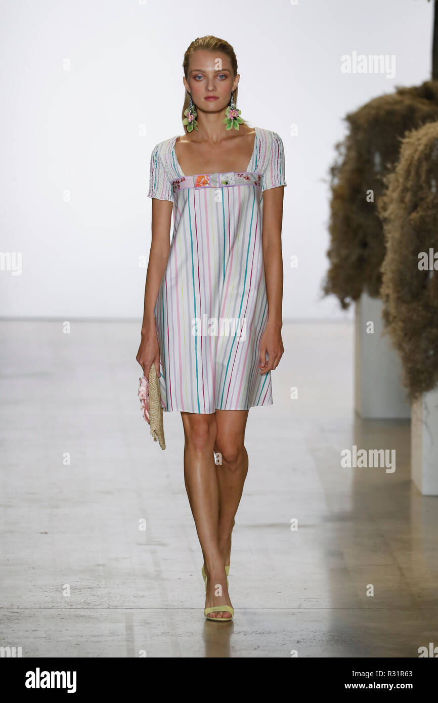 NEW YORK, NY - SEPTEMBER 08: A model walks the runways at Badgley ...