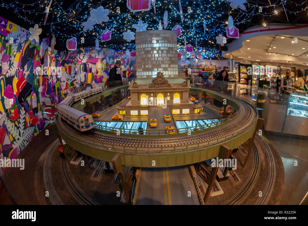 Visitors to the New York City Transit Museum in Grand Central Terminal ...