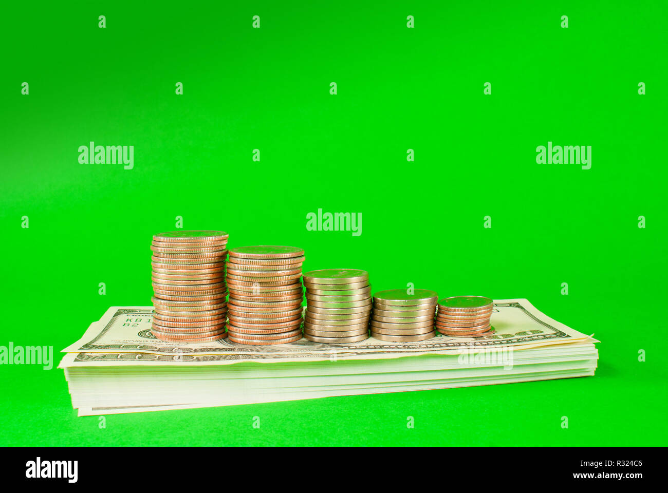 Dollar bar chart hi-res stock photography and images - Alamy