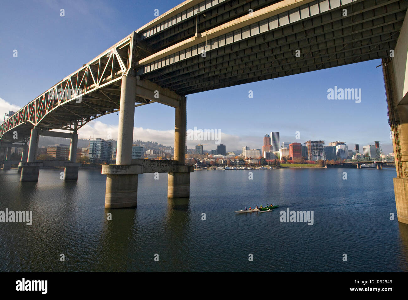 Marquam bridge hi-res stock photography and images - Alamy