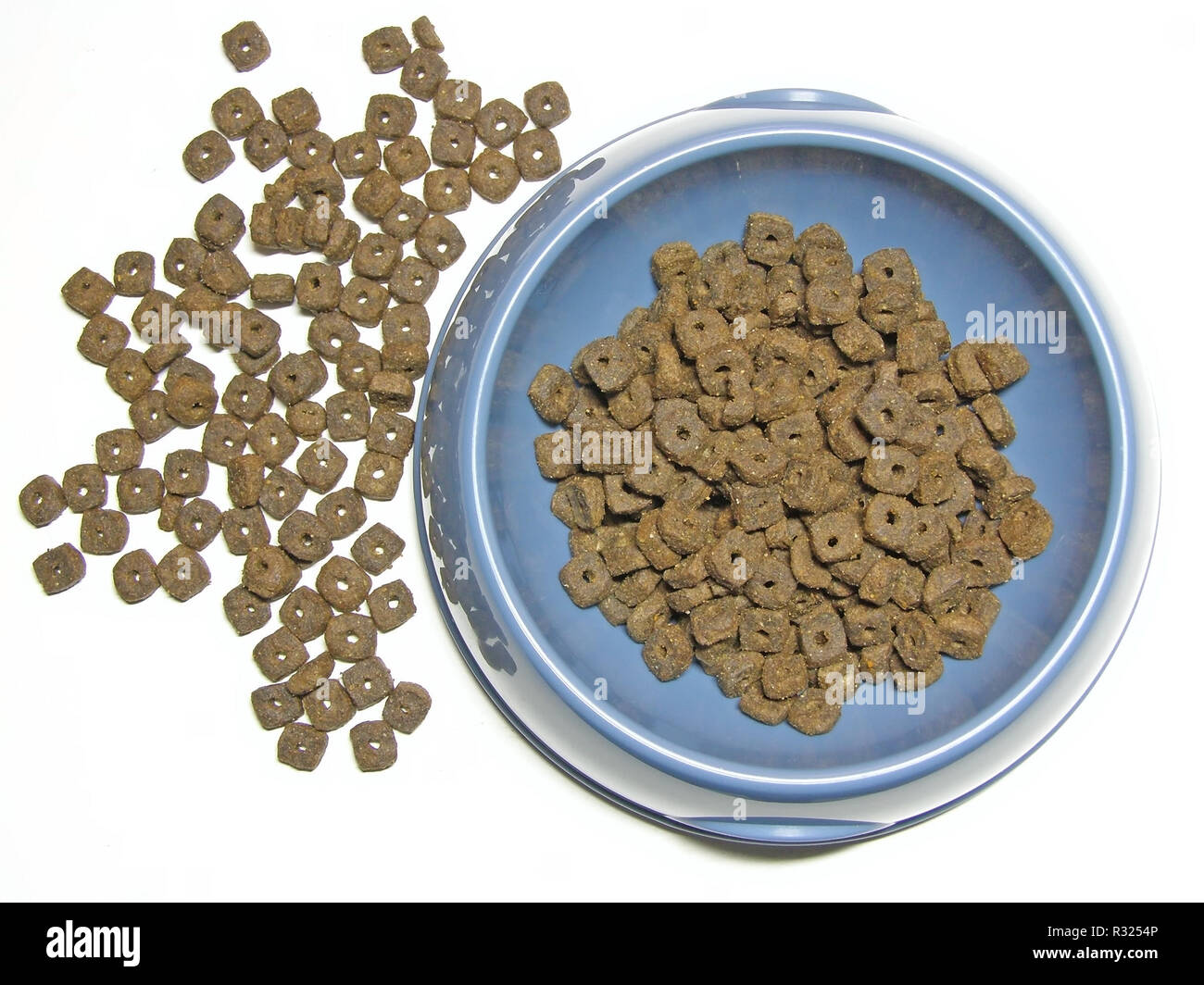Animal feed pellets Cut Out Stock Images & Pictures - Alamy