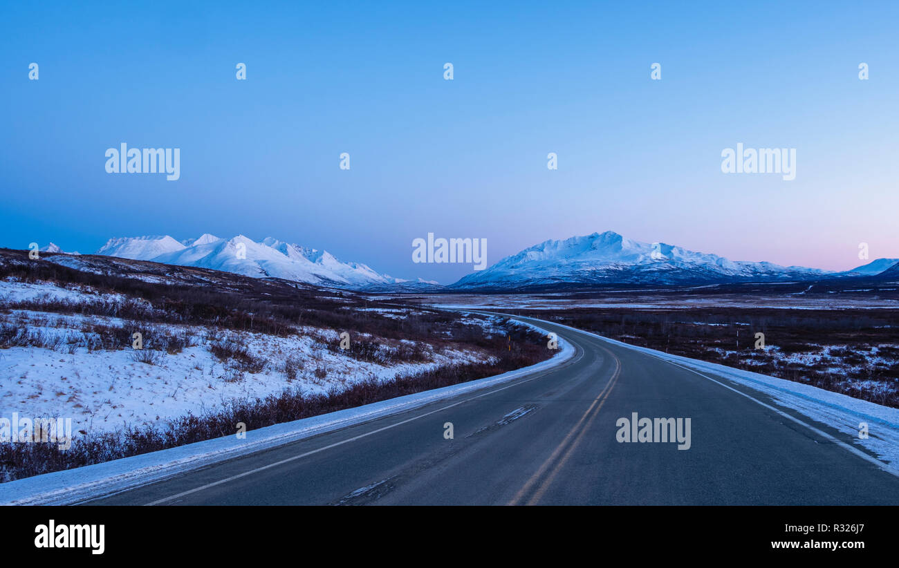 Alsek ranges hi-res stock photography and images - Alamy