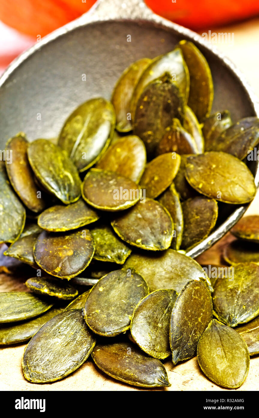 Wide black seeds hi-res stock photography and images - Alamy