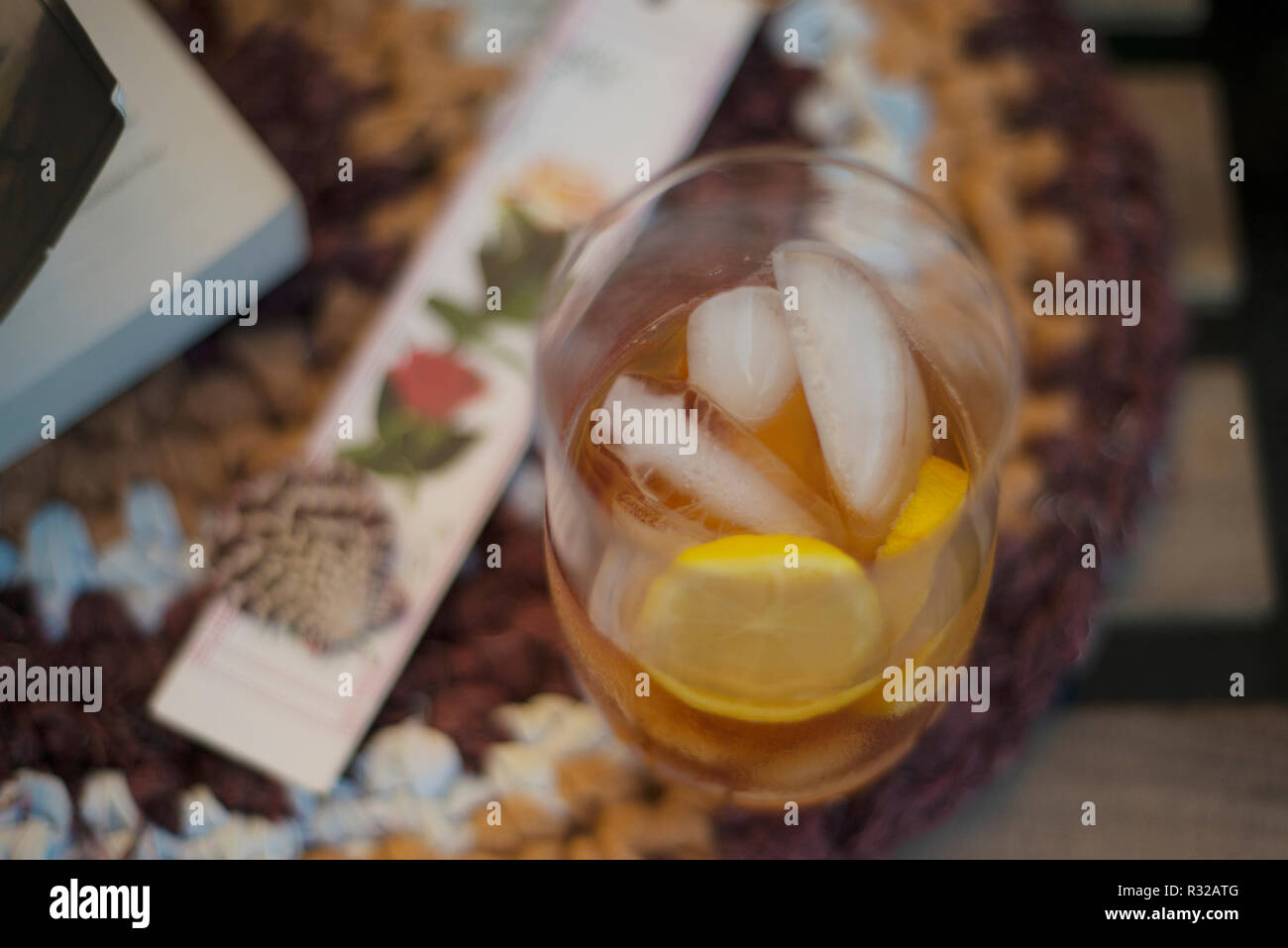 Ice tea outside hi-res stock photography and images - Alamy