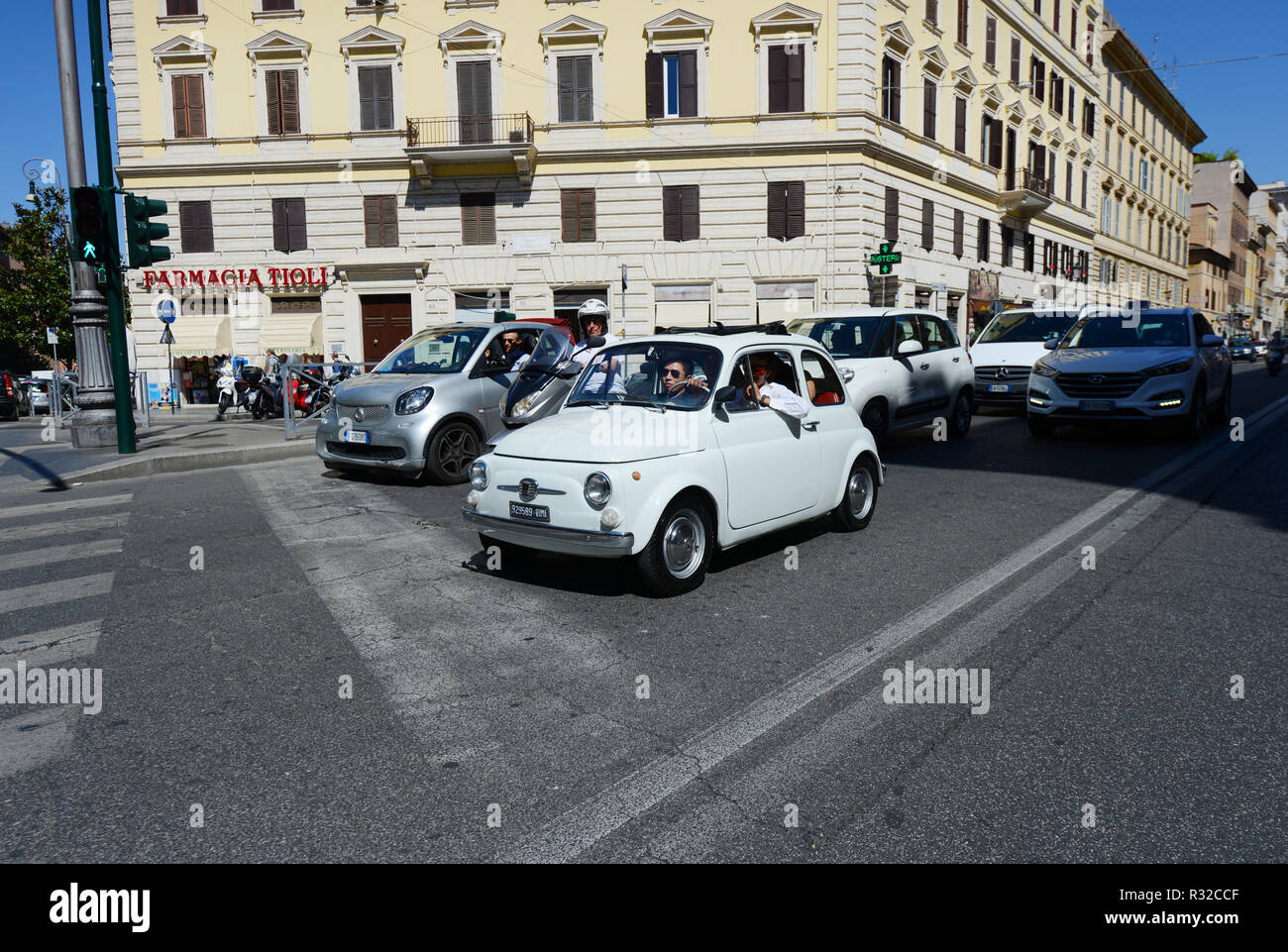 Fiat Cinquecento ( 500 ) tour in Rome Stock Photo - Alamy