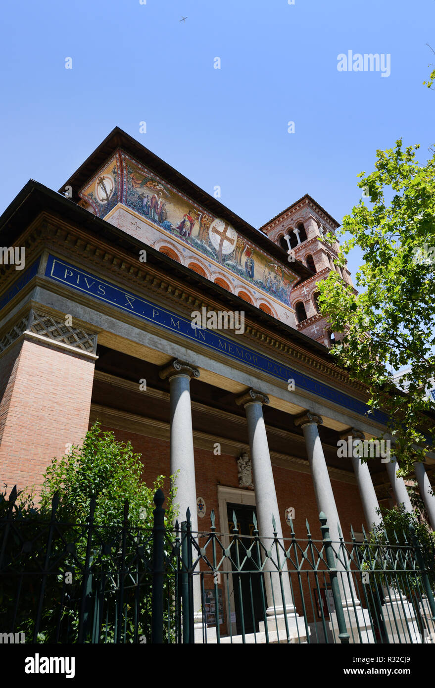 The Basilica of Santa Croce in Via Flaminia , ROme Stock Photo - Alamy