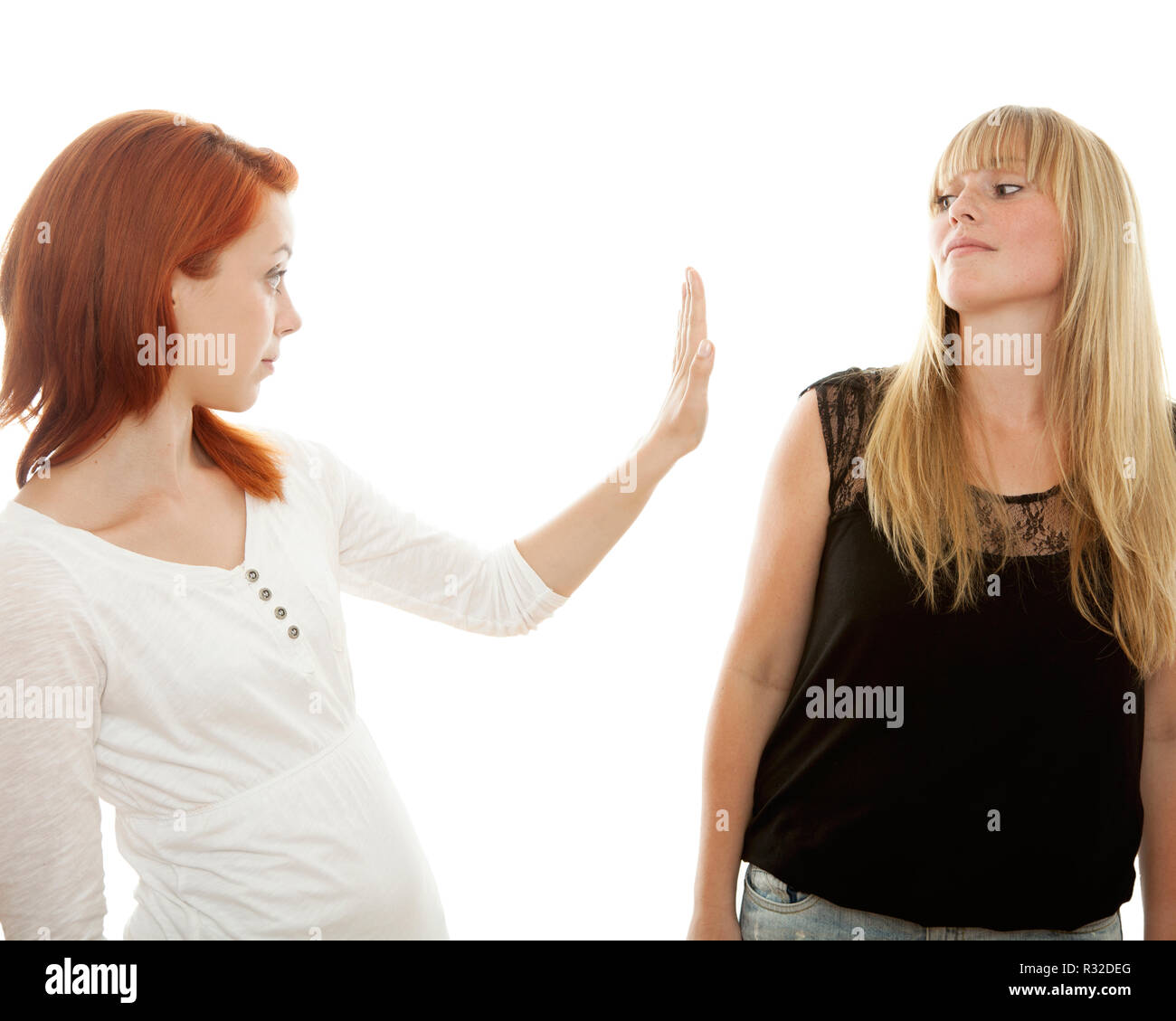 Women argue sisters hi-res stock photography and images - Alamy