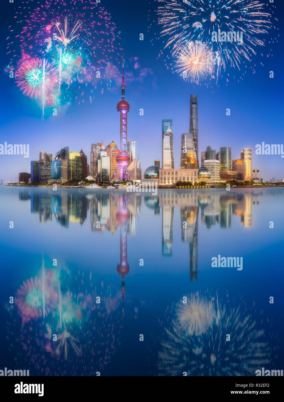 China fireworks aerial hi-res stock photography and images - Alamy